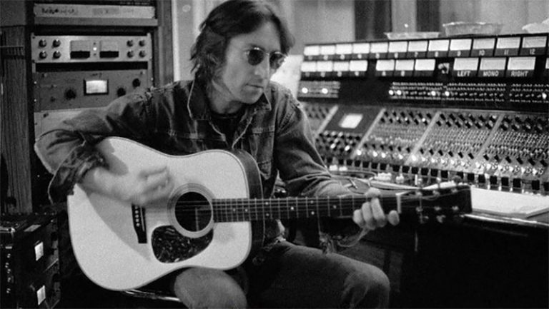 ☮ John Lennon - 80 años del más grande músico de la historia ...